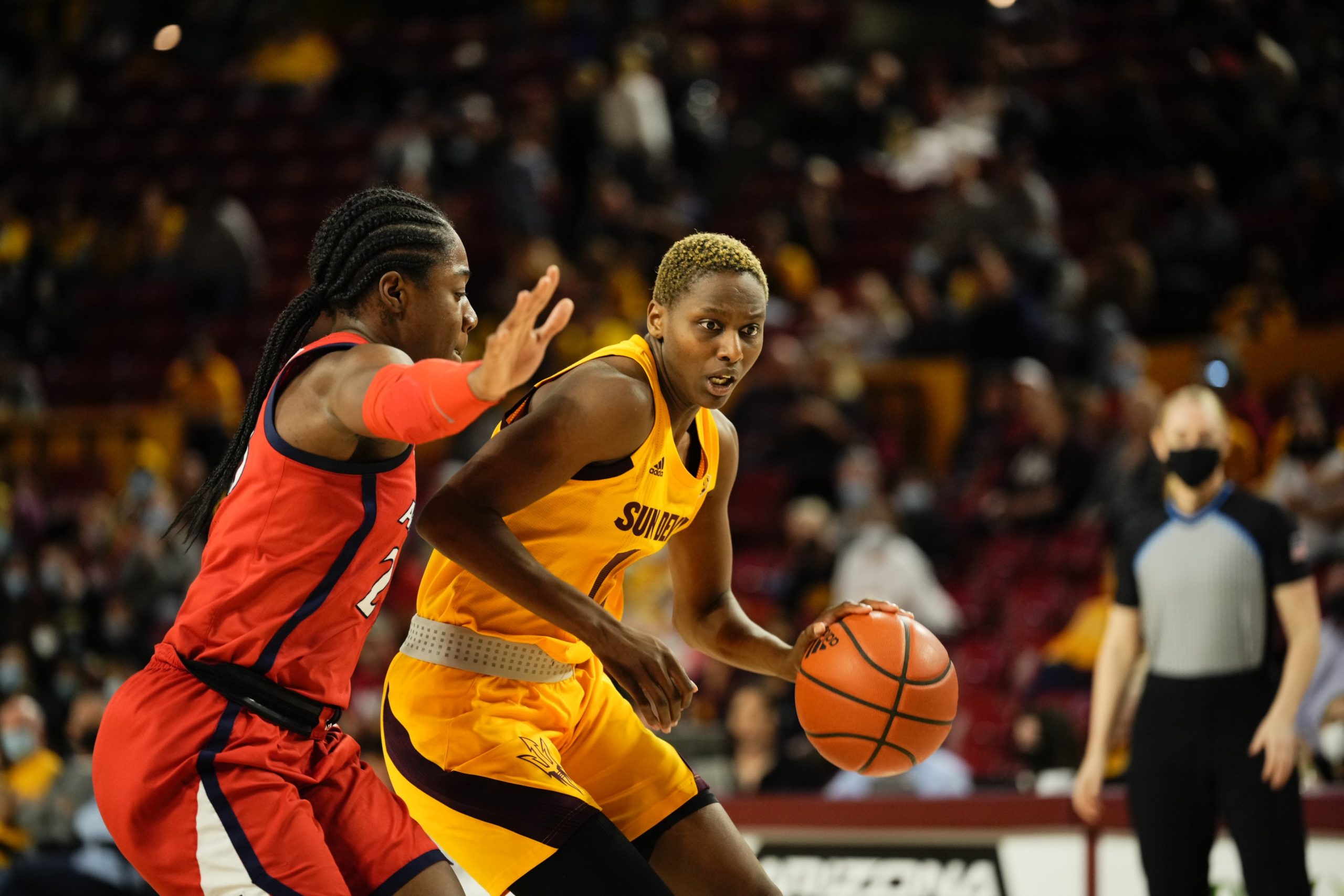 No. 6 Arizona falls to Arizona State despite Shaina Pellington’s 30 ...