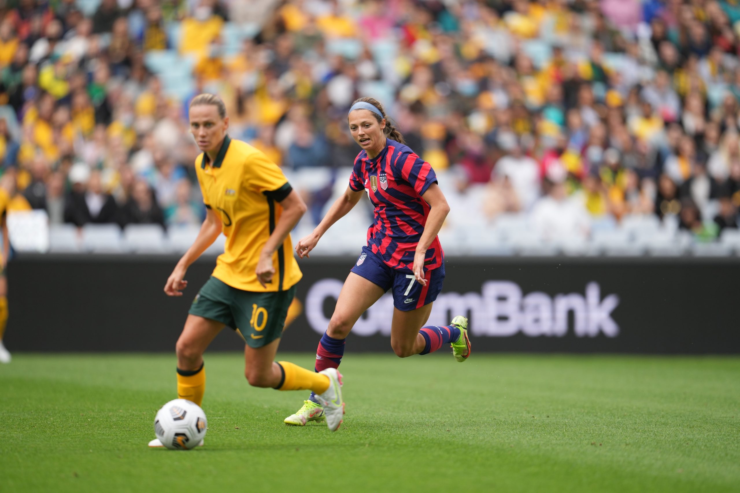 Ashley Hatch scores one minute into her first USWNT start - Just Women ...