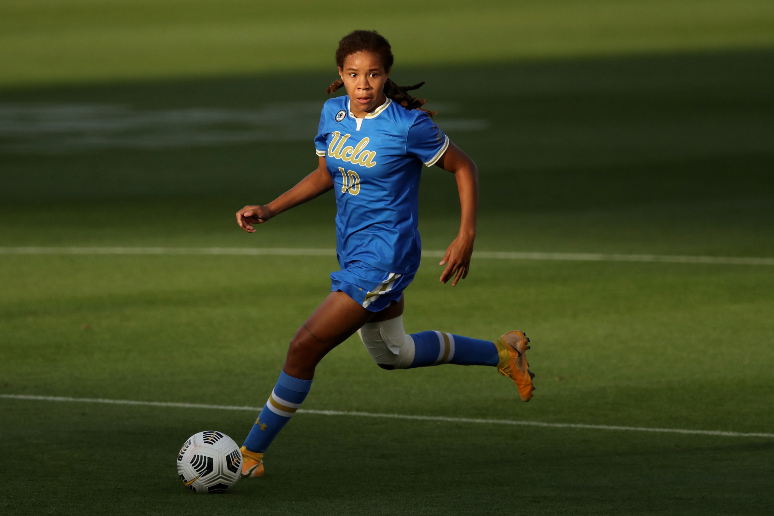 Top NWSL draft pick Mia Fishel signs with Liga MX’s Tigres instead ...