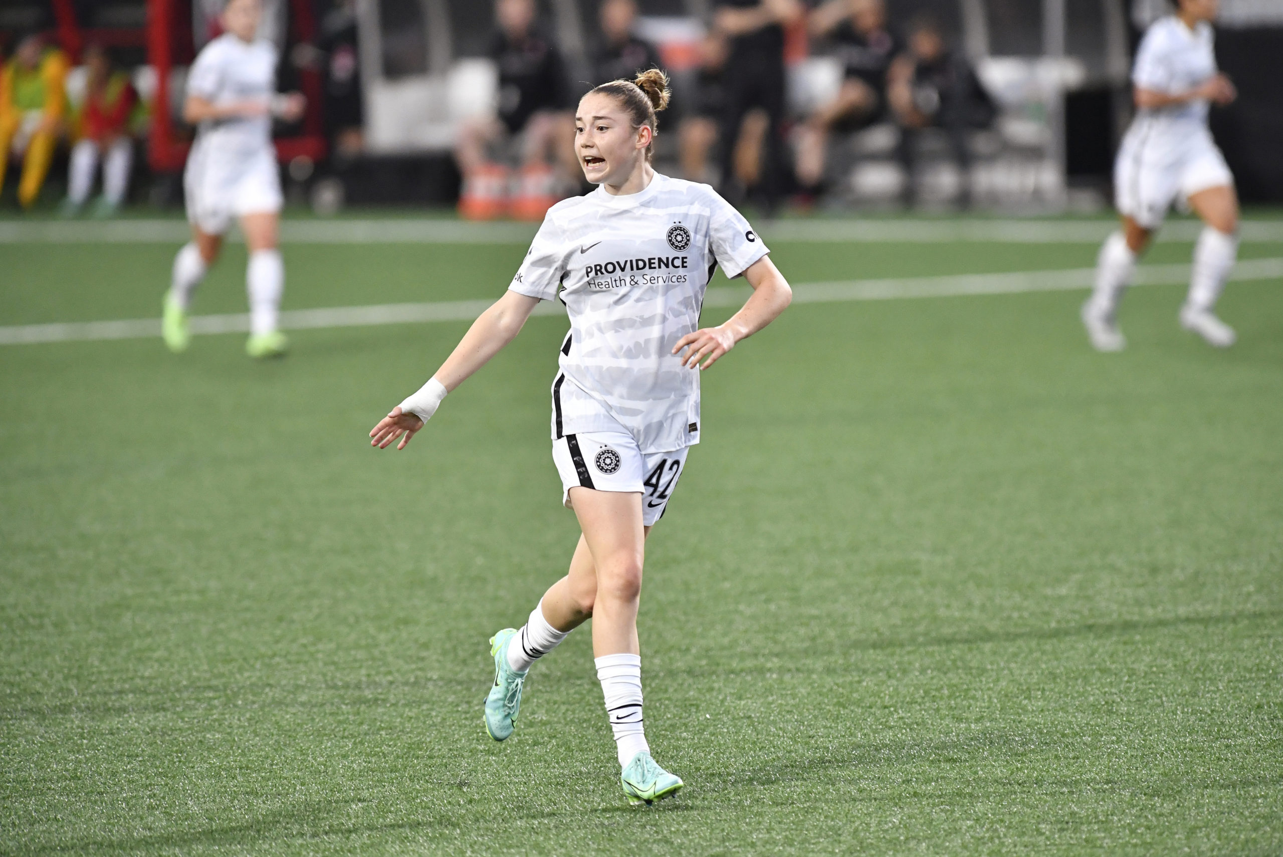 Olivia Moultrie records first NWSL assist in Portland Thorns win - Just ...