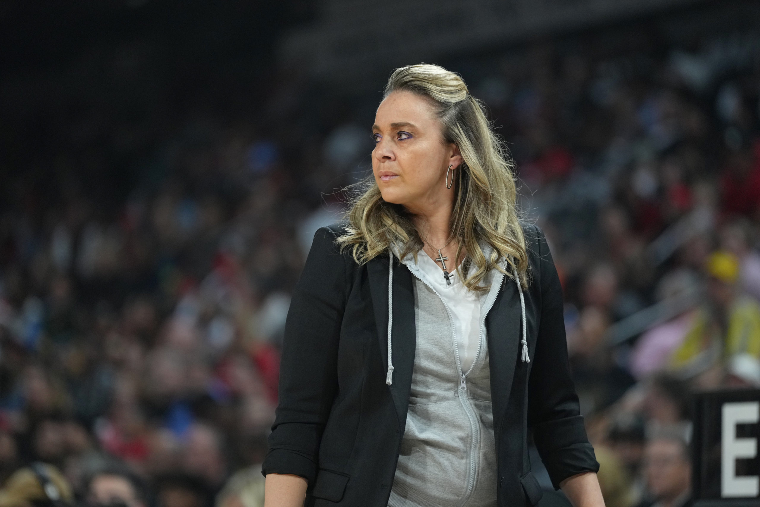 Becky Hammon: Men with no experience still get NBA head coach jobs ...
