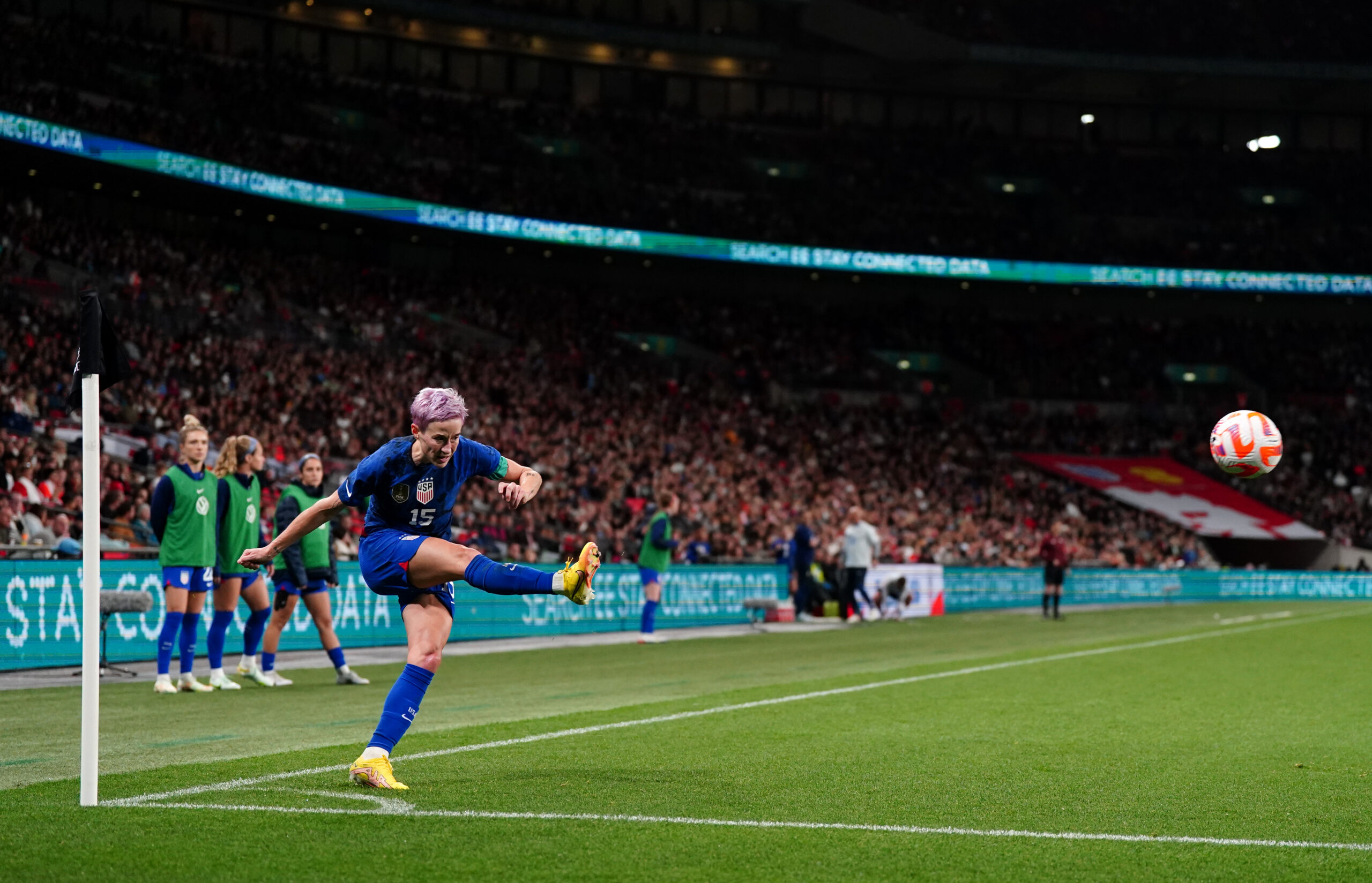 Kristie Mewis explains Megan Rapinoe’s ‘scary’ free-kick technique ...