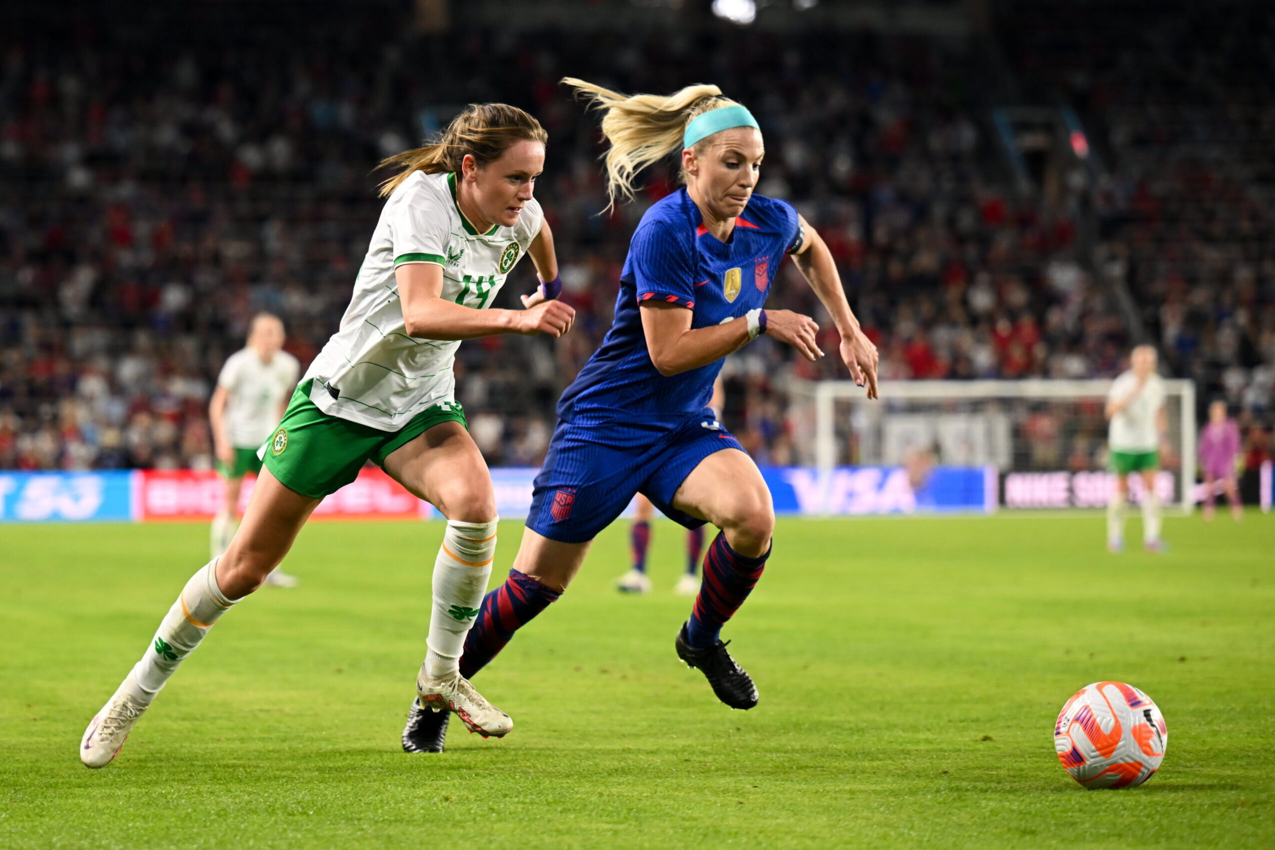 Julie Ertz At Center Back Uswnt ‘exploring Options Without Sauerbrunn