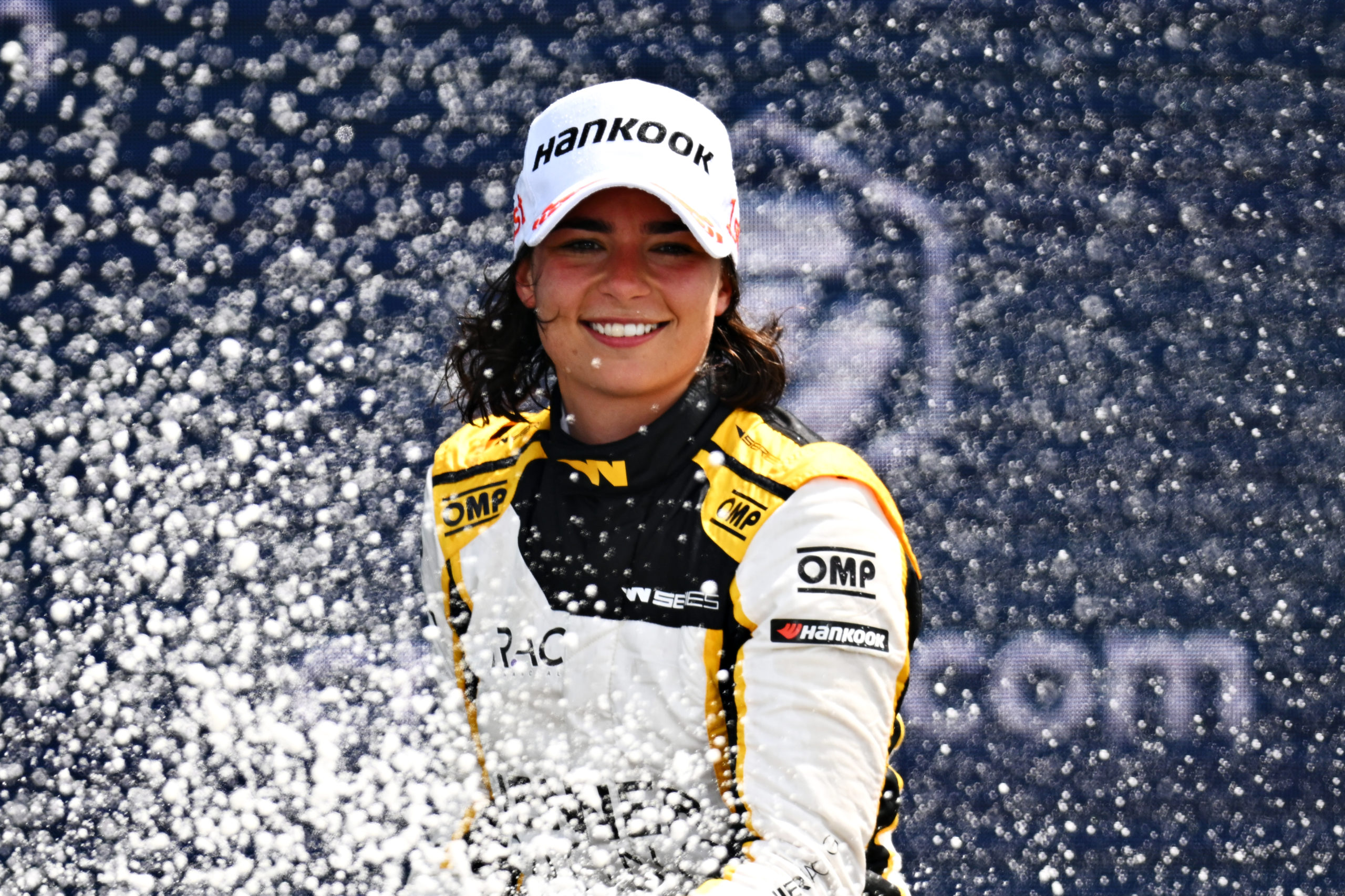 Jamie Chadwick takes first two races of W Series in season opener ...