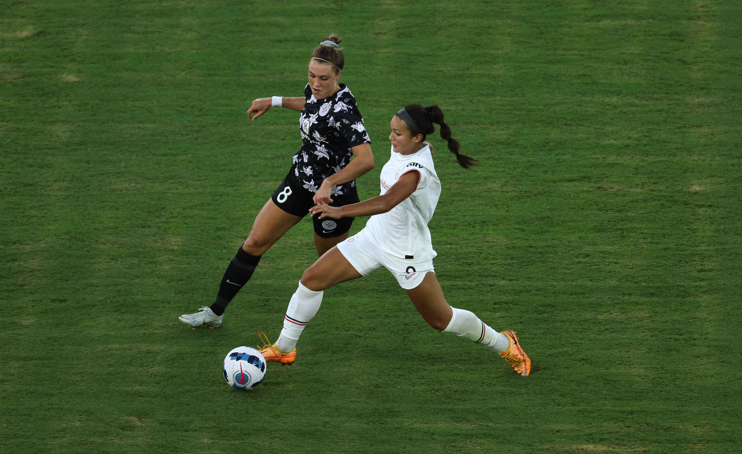 Sophia Smith, Portland Thorns take lead in NWSL standings - Just Women ...