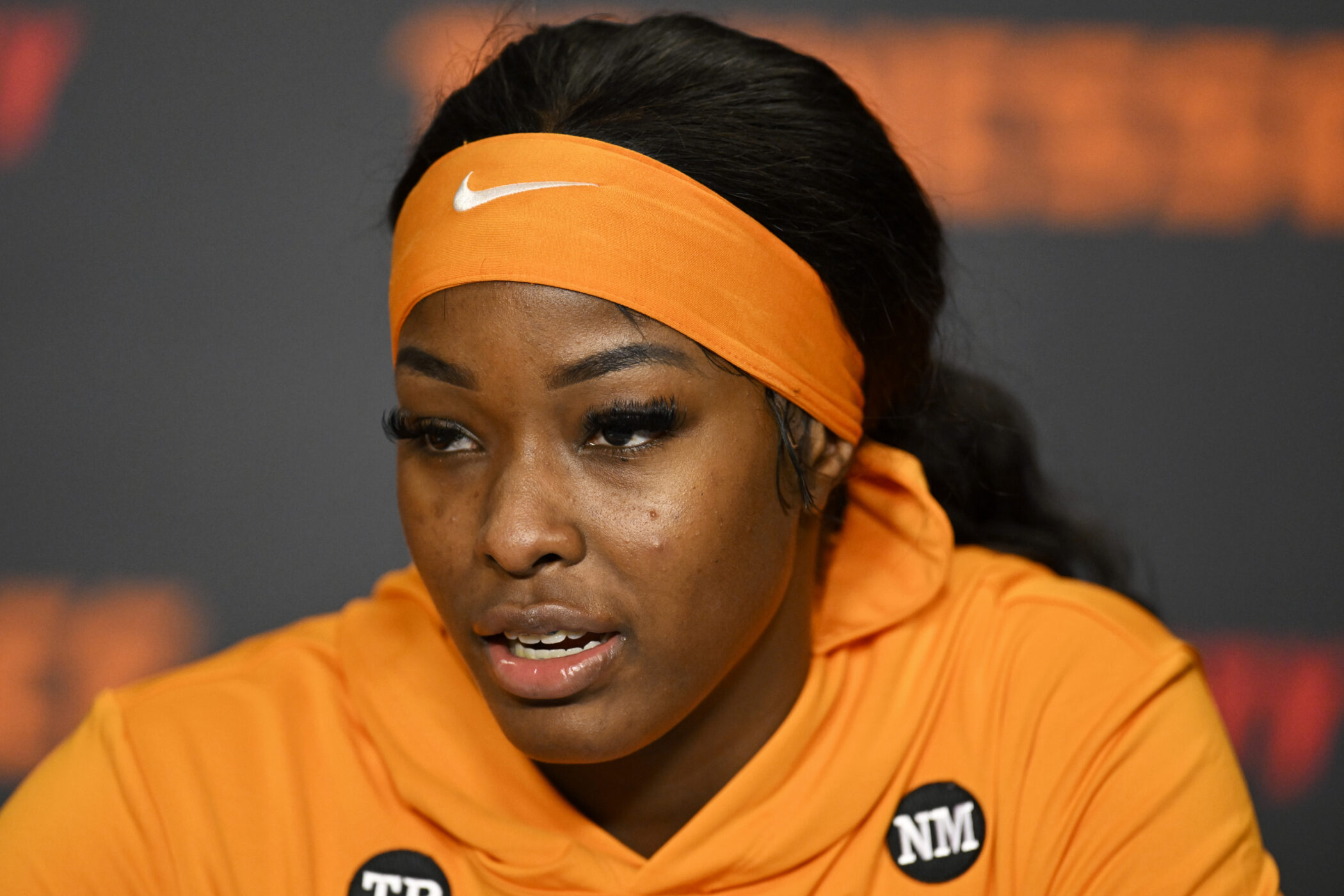 Tennessee Lady Vols share emotional tribute to late Nikki McCray-Penson ...