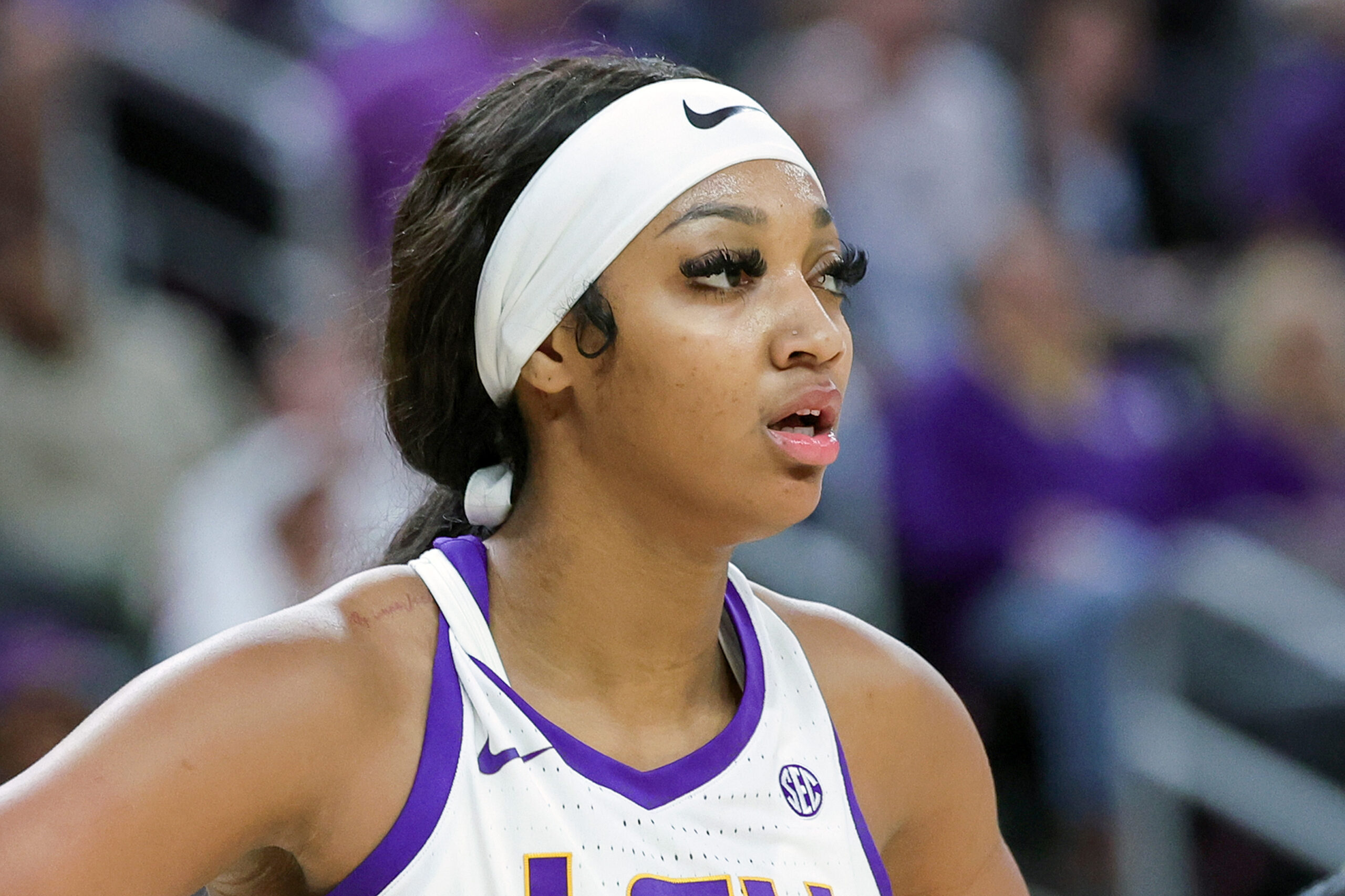 Angel Reese returns to LSU ahead of Final Four rematch with Virginia ...