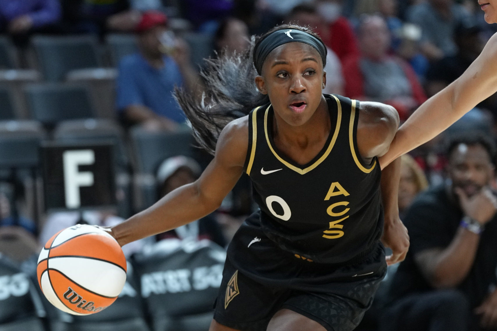 Fresh off contract extension, Jackie Young powers Aces to win vs. Lynx ...