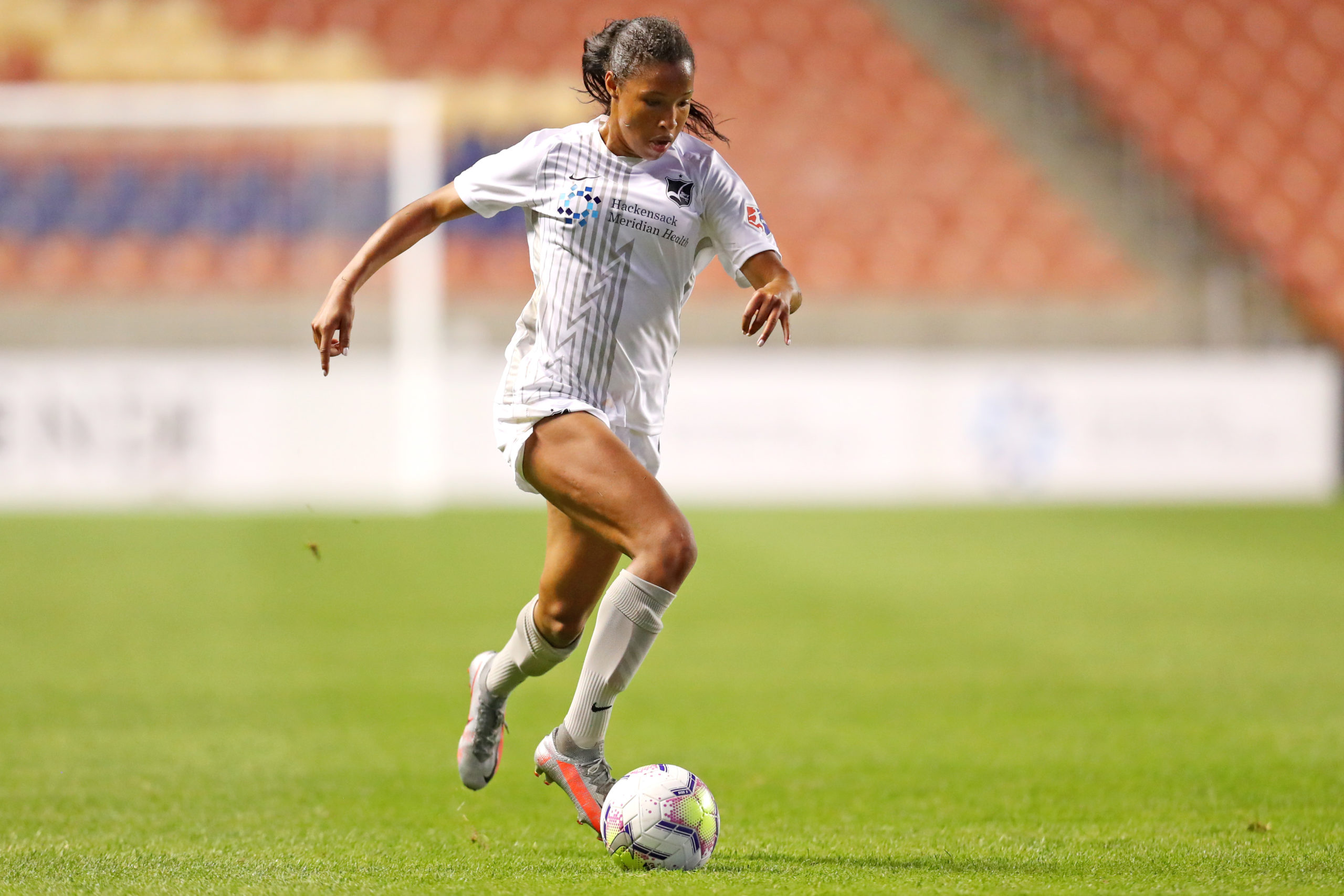 Gotham re-signs Midge Purce, Ifeoma Onumonu, extends Kristie Mewis ...