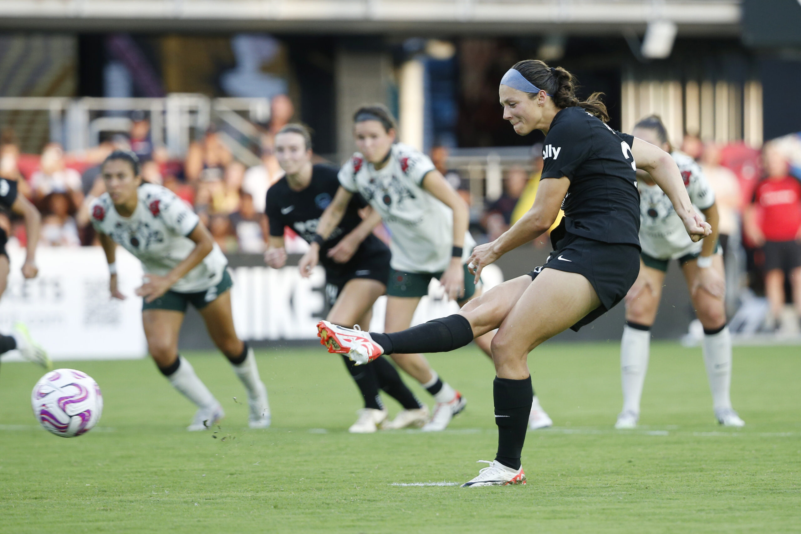 NWSL Golden Boot race: Ashley Hatch gains on Sophia Smith - Just Women ...