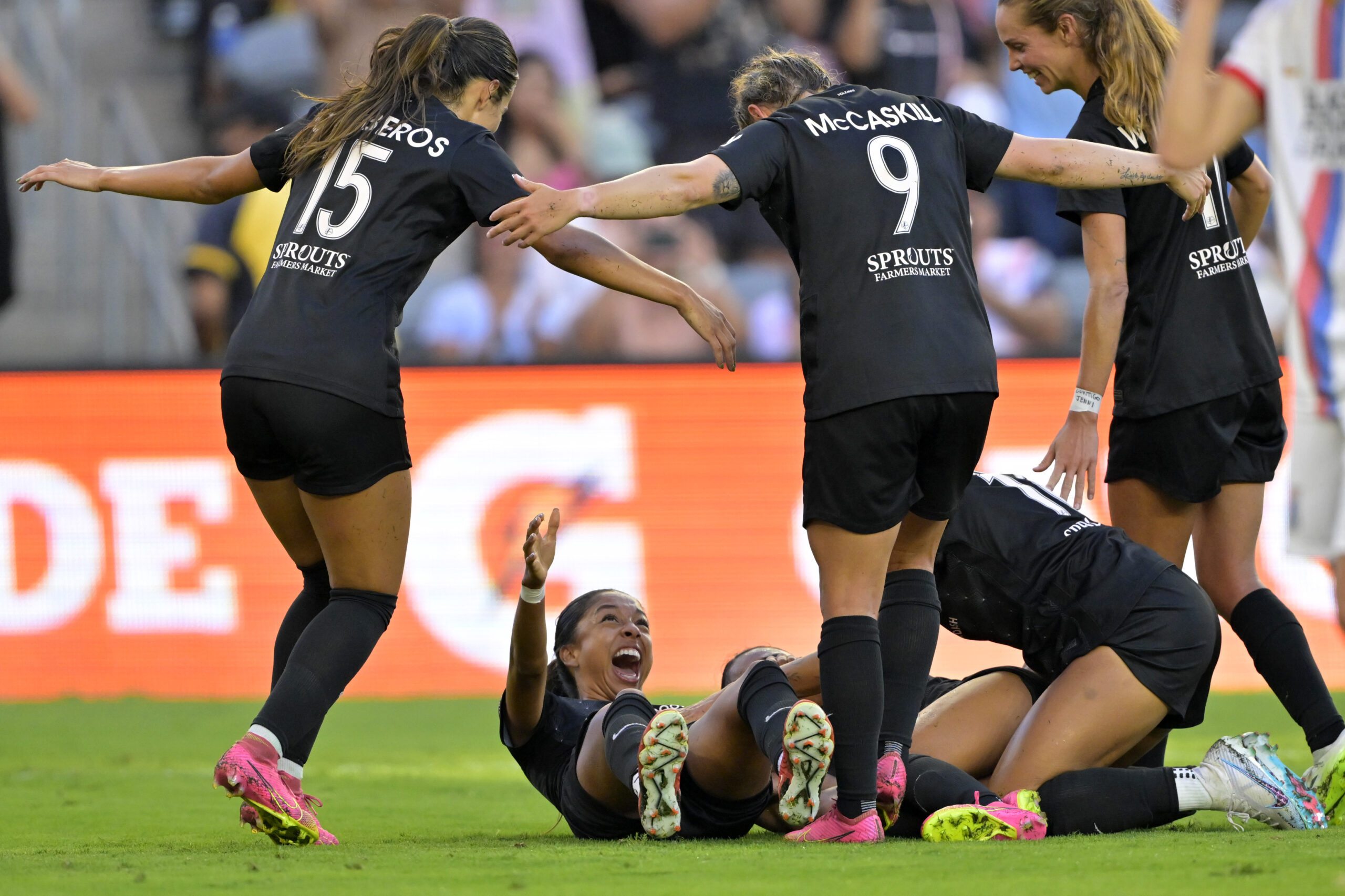 Angel City coach on NWSL playoff chase: ‘Every game’s a Cup final for ...