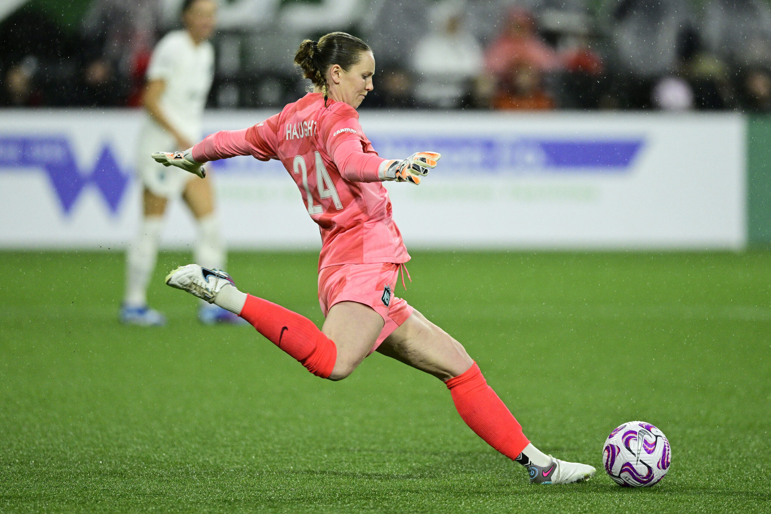 Gotham goalkeeper stuns Thorns’ Sophia Smith in NWSL semifinal win ...