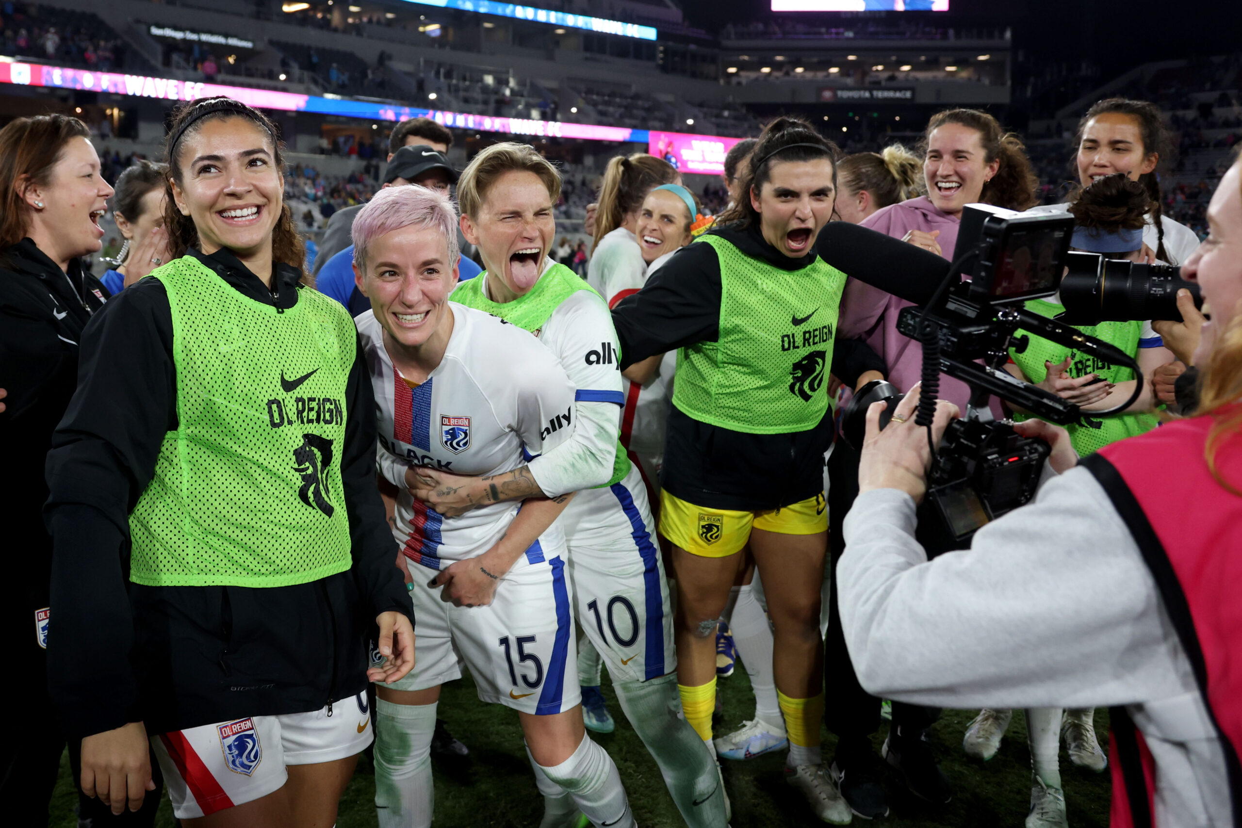 Retiring stars Megan Rapinoe and Ali Krieger meet in ‘fairytale’ NWSL ...