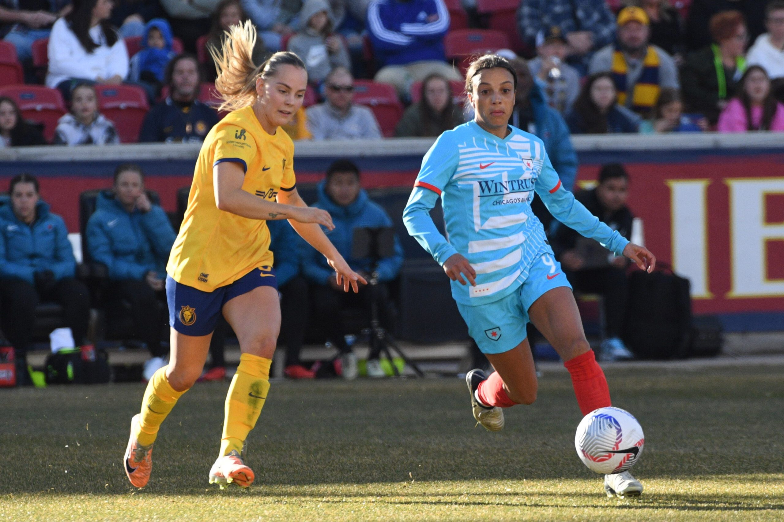 Mallory Swanson returns to Chicago's starting lineup in season opener