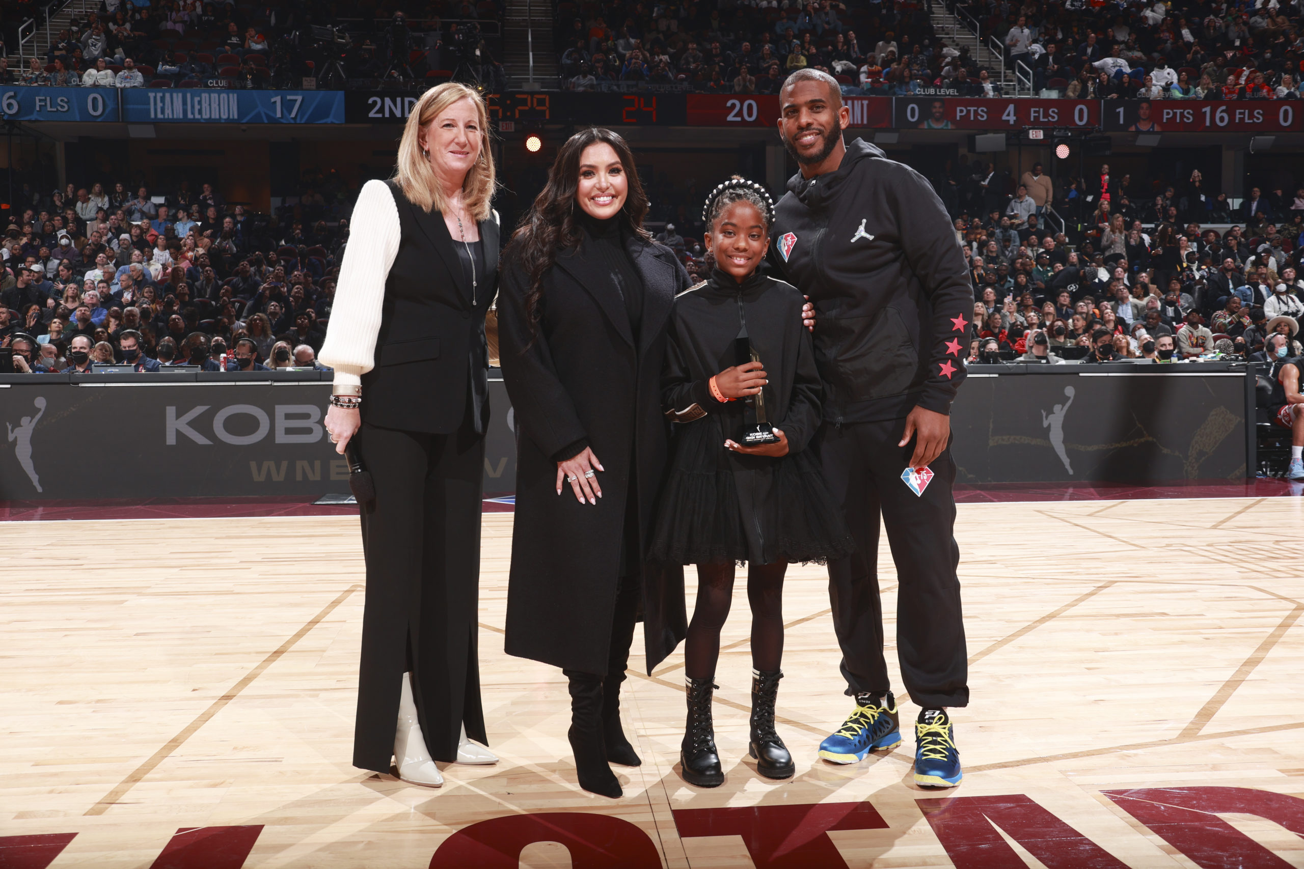 Chris Paul receives inaugural Kobe & Gigi Bryant WNBA Advocacy Award ...