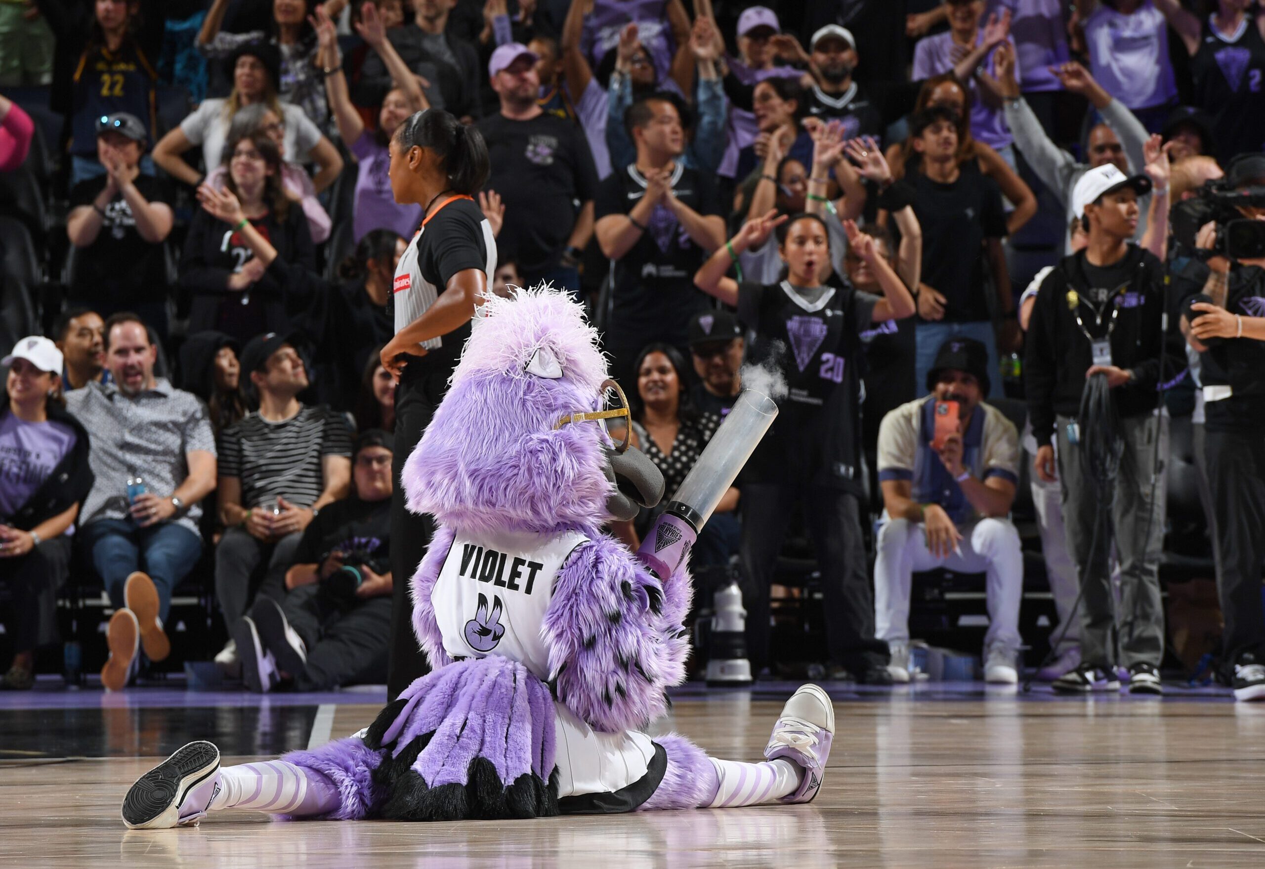 2025 Expansion Team Golden State Valkyries Break WNBA Attendance Record