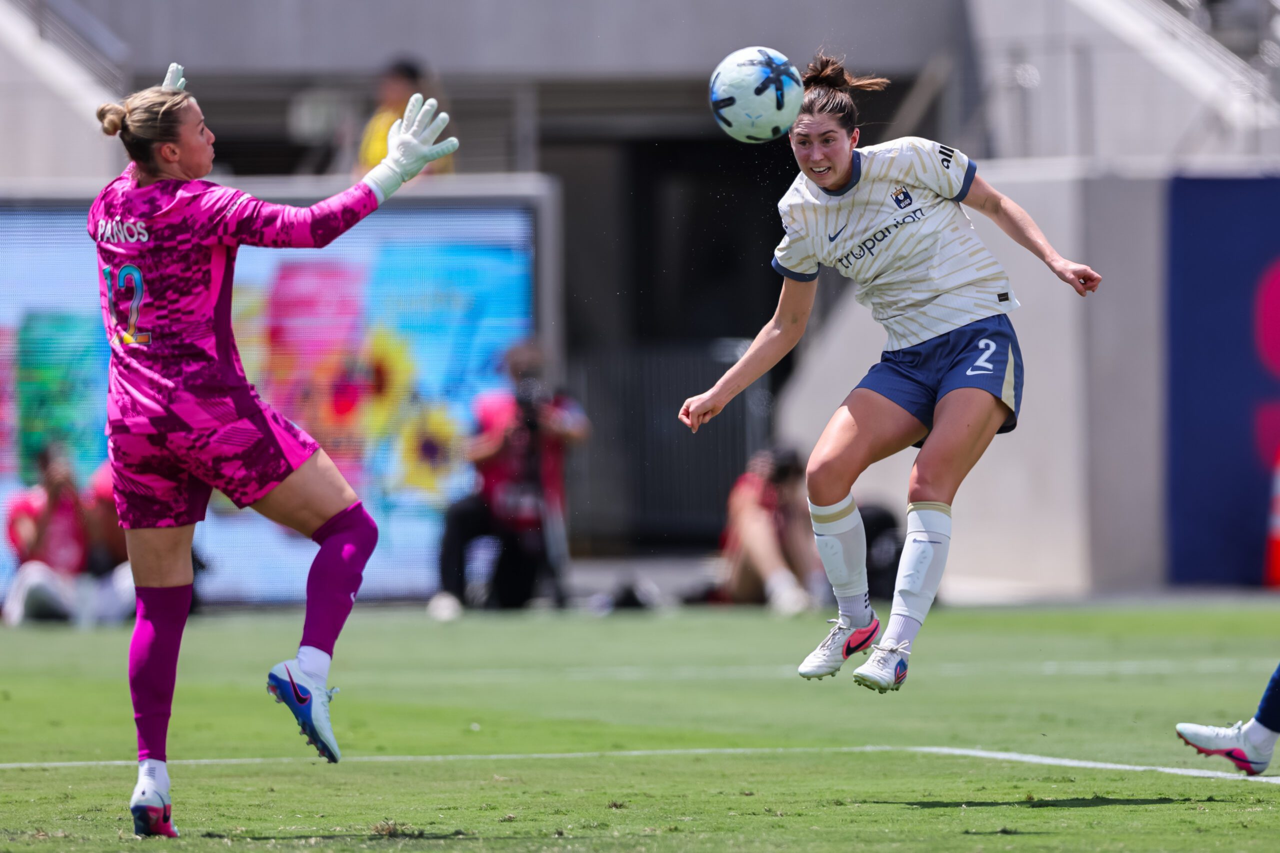Seattle Reign Fc Vs San Diego Wave Early Headers Lift Reign Over Wave